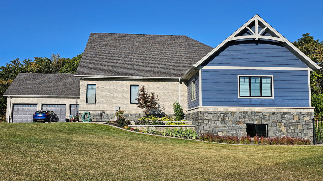 Barnwood Blue Castle Rock - Buechel Stone