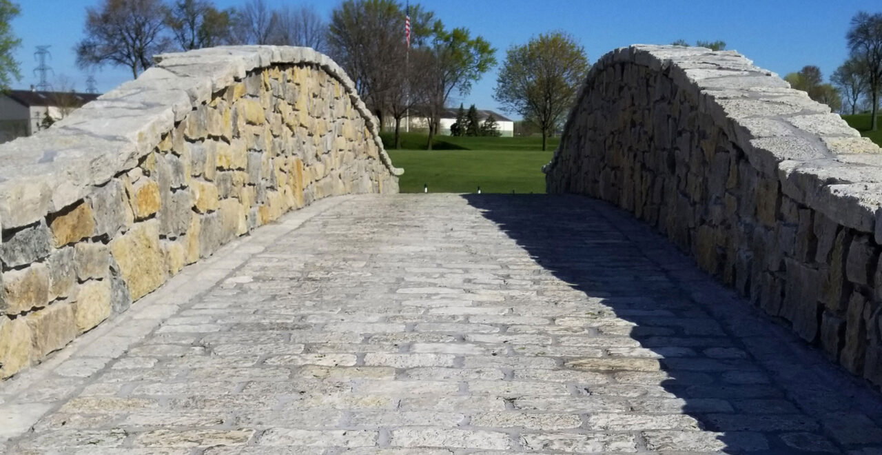 Fond du Lac Colonial Pavers - Buechel Stone