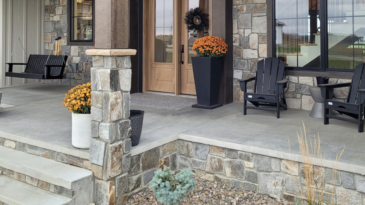 Silver Patina Castle Rock - Buechel Stone