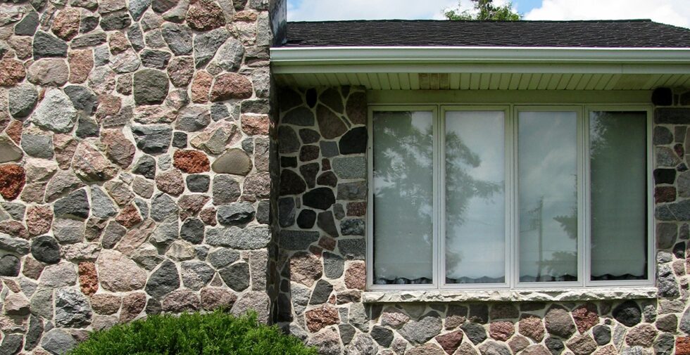 Split Granite Fieldstone - Buechel Stone