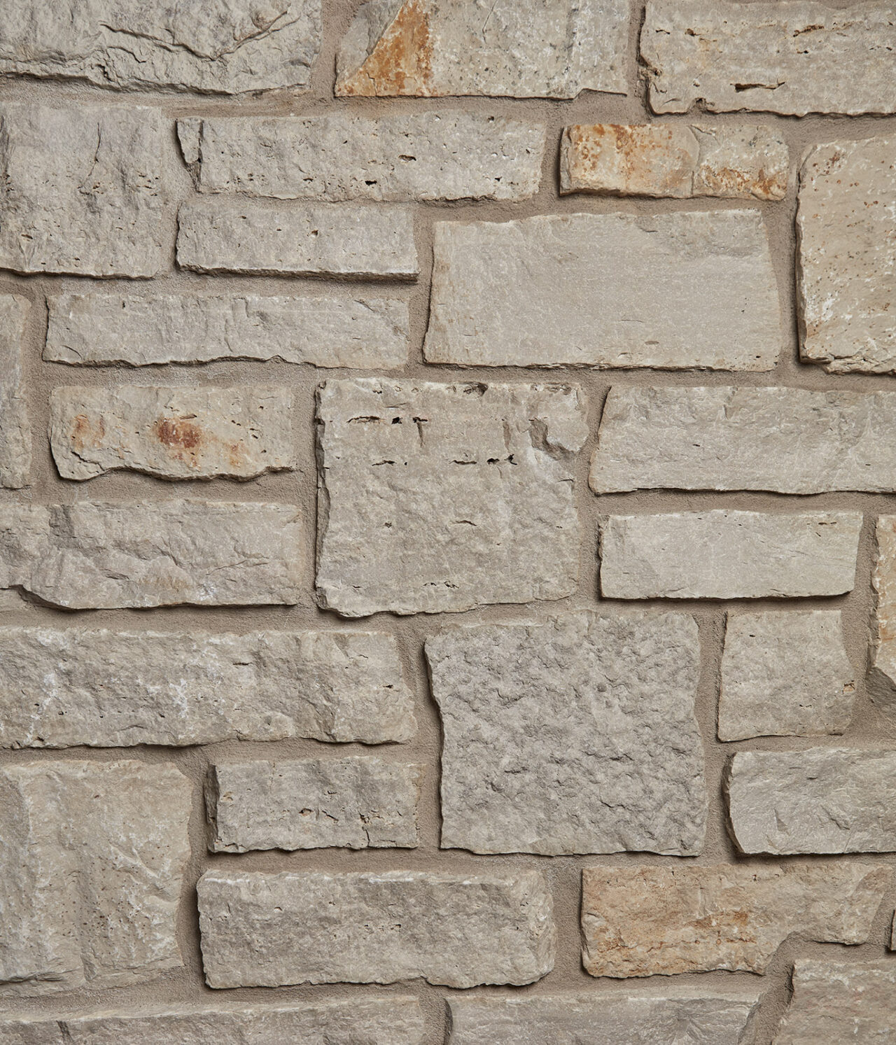 Fond du Lac Custom Country Blend - Buechel Stone